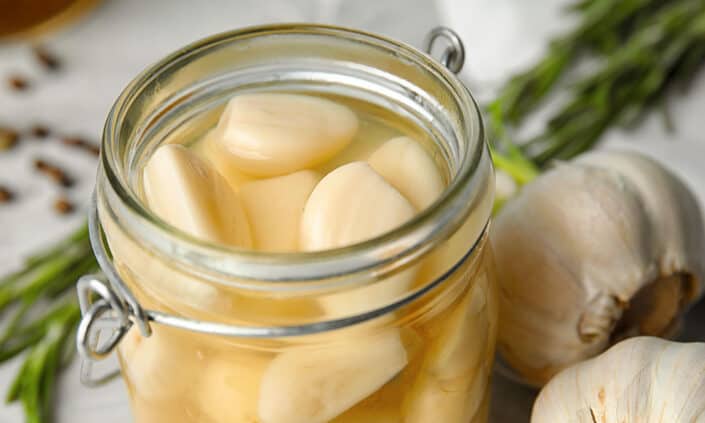 How To Preserve Garlic So It Stays Fresher For Longer | Food Box HQ